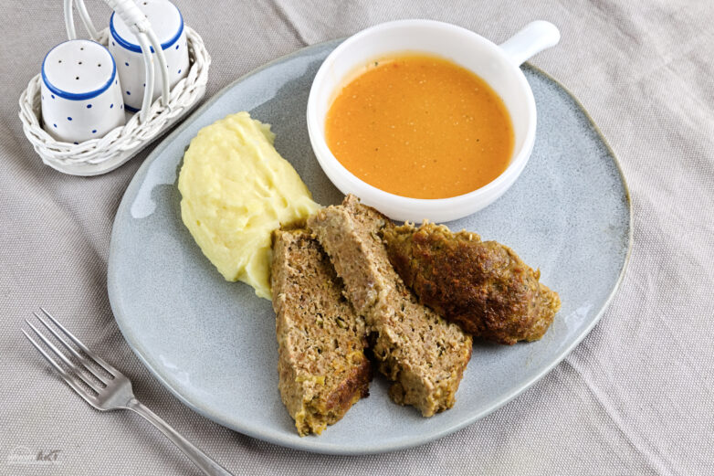 Hackbraten, so ist er für uns 100%% echt klassisch zubereitet
